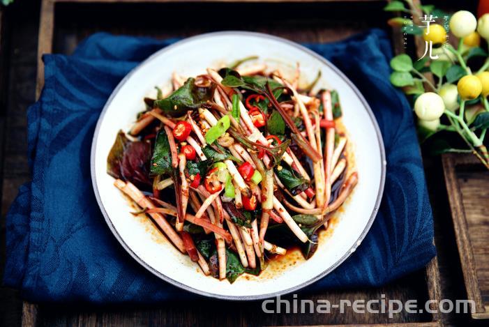 The method of cold mixing folded ear roots - Chinese recipe